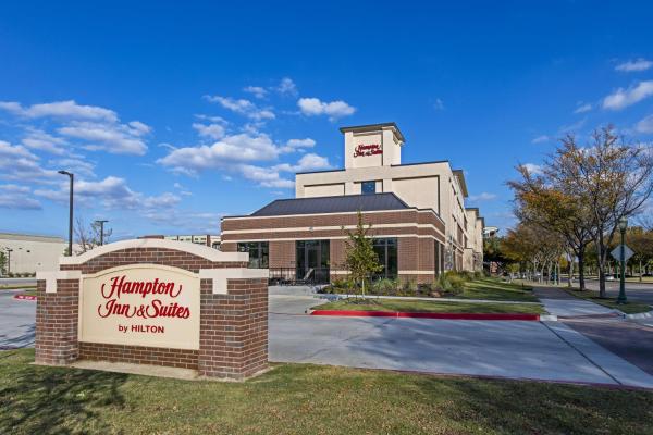 Hampton Inn & Suites Keller Town Center - Southlake, TX