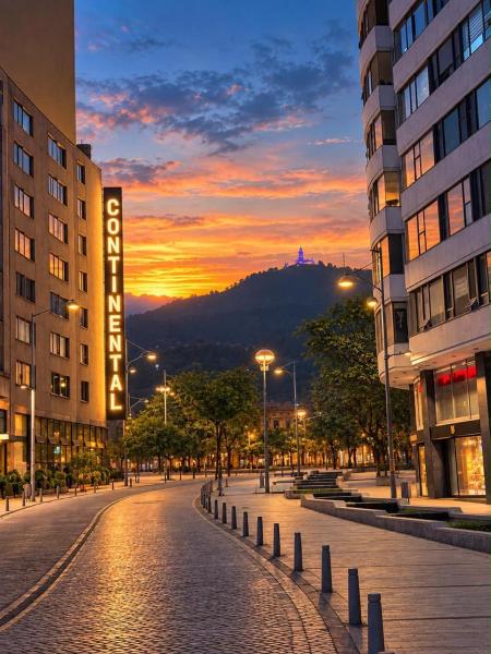 Hotel Continental Byhours - Bogota