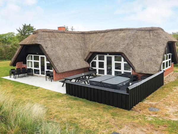4 Star Holiday Home In Blåvand - Blåvand
