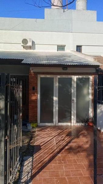 Casa Dos Pisos Necochea - Necochea