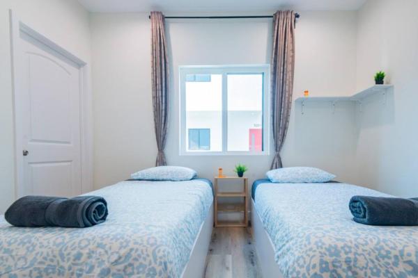 Tidy Shared Room And Ensuite Bath In Mid-city - Cha3a - Los Angeles