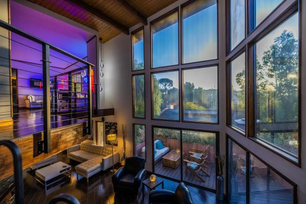 4 Bed Luxury Canyon Retreat - Hot Tub - Ev Plug - Simi Valley