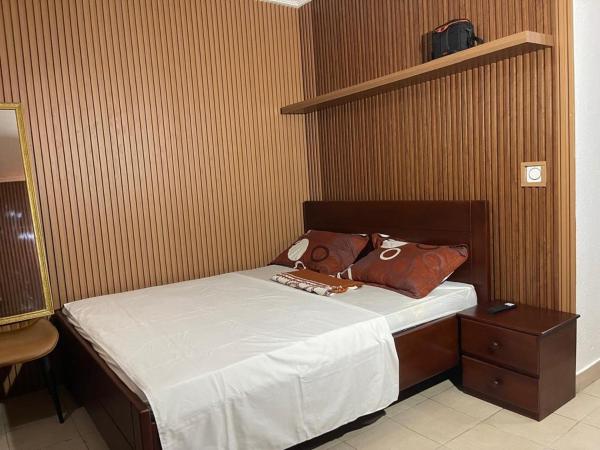 Chambre D'or - Douala