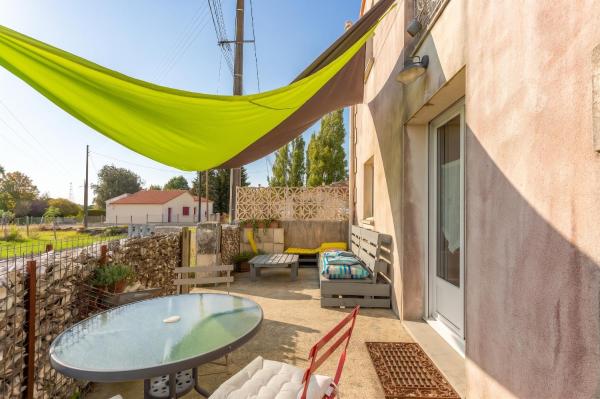 Appartement Accueillant à Mortagne-sur-gironde, 45 M², Terrasse - Département Charente-Maritime