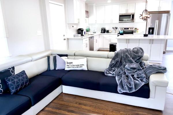Your 5-star Atl Suite 6 Minutes From Airport Quiet Peaceful Smoke Free - Atlanta, GA