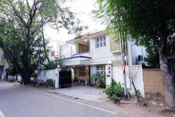 The Circle Hostel - Velachery, Chennai - Chennai