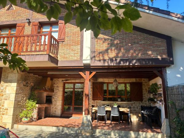 Caserio Arrigorri Casa Rural Familiar Con Jardín Y Vistas Al Gorbea, ÁLava - Vitoria-Gasteiz