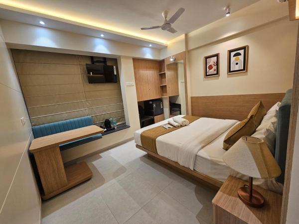 The Cava Executive - Pune