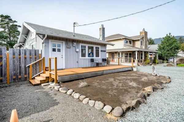 Cottage By The Sea (Mca #1213) - Manzanita, OR