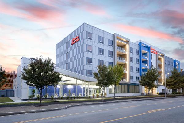 Hampton Inn & Suites Rochester Downtown - Rochester, NY