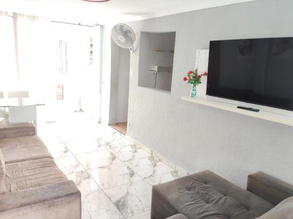 Casa Em Praia Grande Com Churrasqueira Até 15 Pessoas - Santos, Brasil