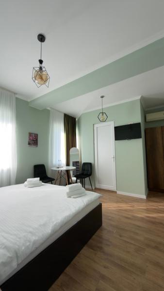 Happy Holiday Boutique Hotel Kutaisi - Kutaisi