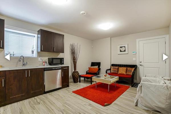 Comfortable 2 Bedroom Basement Suite - Burnaby