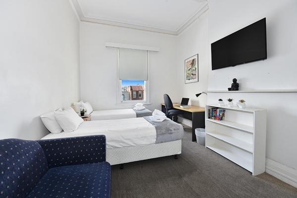 Rathdowne St - Carlton Living Close To The City - Bayside City
