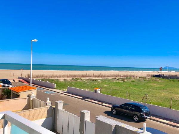 Vacaciones Con El Mediterráneo A Menos De 50 Metros - Cullera