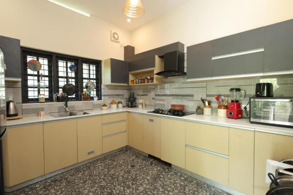 Santosham Homestay - Varkala
