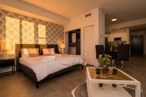 Centrally Located 1br With King Bed Near Brickell, Airport Downtown And Wynwood - Miami, FL