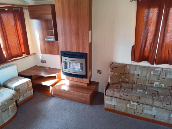 Superb 6 Berth Caravan At St Osyth Beach Park In Essex, Ref 28077y - Clacton-on-Sea