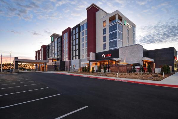 Embassy Suites By Hilton Jonesboro Red Wolf Convention Center - Jonesboro, AR