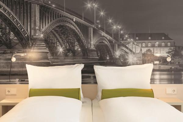 Super 8 By Wyndham Mainz Zollhafen - Taunusstein