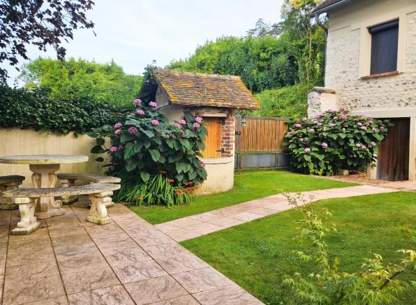 Maison De Charme à Sainte-geneviève-lès-gasny Avec Jardin - La Roche-Guyon