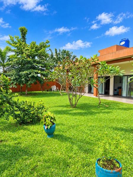 La Villa Souimanga Et Son Jardin Tropical - Bénin