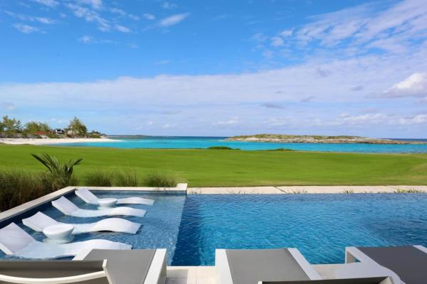 Coral Cove Villa - New Modern Luxury Villa + Concierge! - The Bahamas