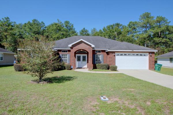 Near Fsu & Famu: Midway Home W/ Private Yard - Havana, FL