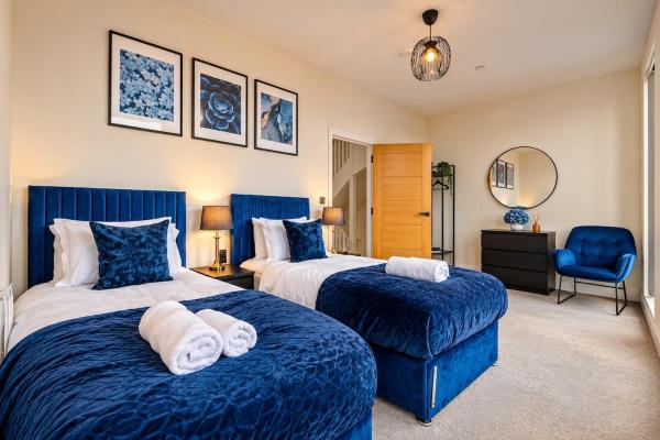 Luxury Town-house Free Parking & Ev Charging - Birmingham