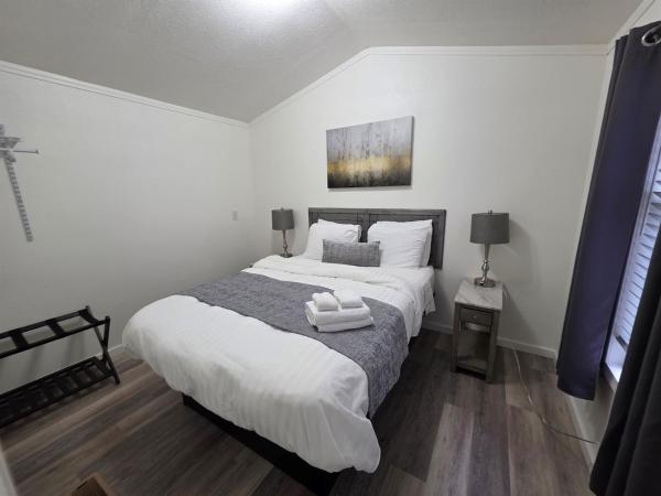 Pigeon Forge 2br Cottage W King & Queen Beds - Tennessee