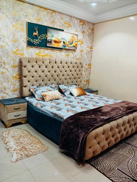 Studio Meublé A Louer Par 1 Journee Et Nuitee Sejours - Dakar
