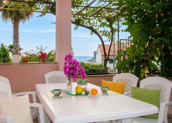 Spacious Apartment In Maratea With Sea View 95 M² - Maratea