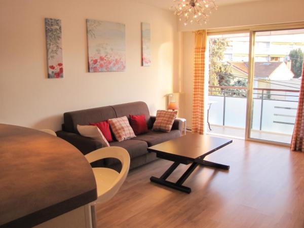 Appartement Moderne à Antibes - 50 M² - Vue Sur Jardin - Antibes