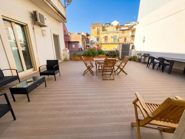Spacious Apartment In Catania, Terrace & City View - Catania