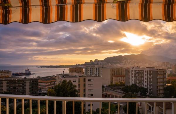 Appartement Confortable à Ajaccio Avec Balcon - Ajaccio