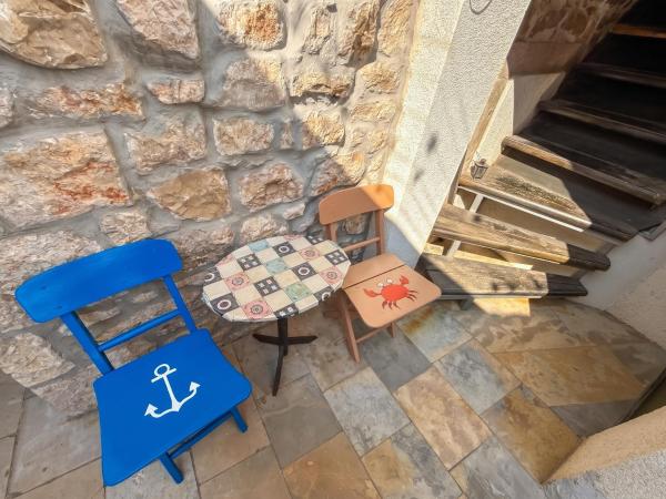 Charming Studio In Betina, 30 M², Terrace - Murter-Kornati