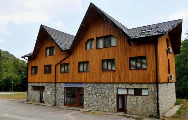 River Wood Camp - Bosnia and Herzegovina