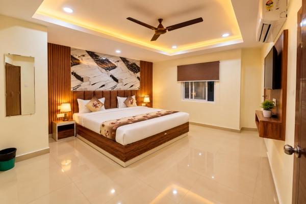 Hotel Prime Square Near Gsm Mall & Miraj Cinemas, Chanda Nagar - Hyderabad