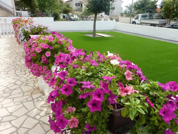 Apartment Rose - Klenovica