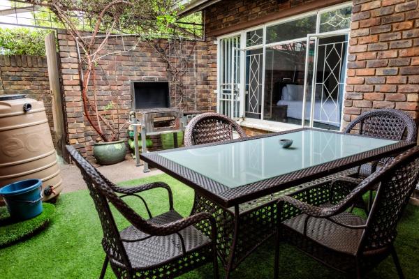 Cozy Home With Secure Parking In Randburg - Randburg