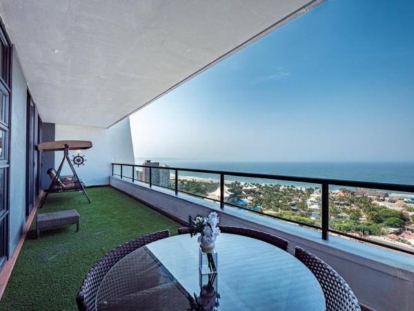 The Spinnaker - 2 Bedrooms - Panoramic Sea Views - Direct Beach Access - Durban
