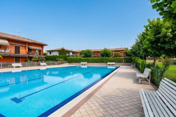 Charming Apartment In Pacengo, Garden View, 60 Sqm - Lazise