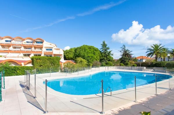 Appartement Charmant à Antibes, 33 M², Piscine Partagée - Antibes