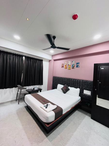 Hotel River View - Surat