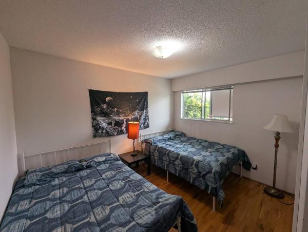 Private Cozy Homestay Main St Vancouver - Burnaby