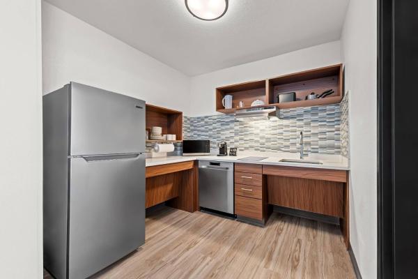 Everhome Suites Waco By Choice Hotels - Waco, TX