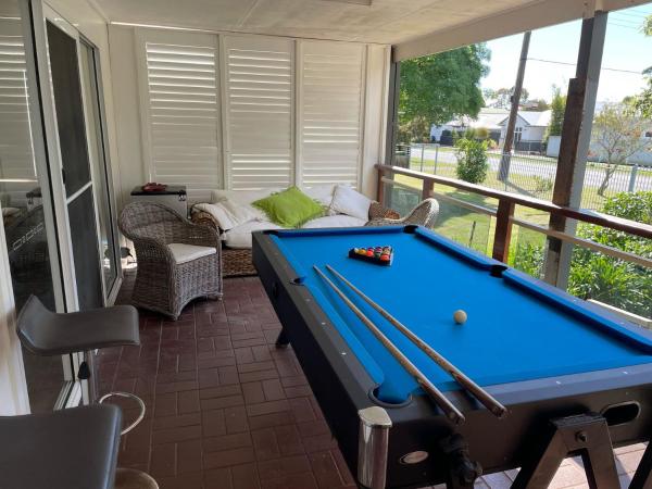 Super Cool Retro Shack - Phillip Island