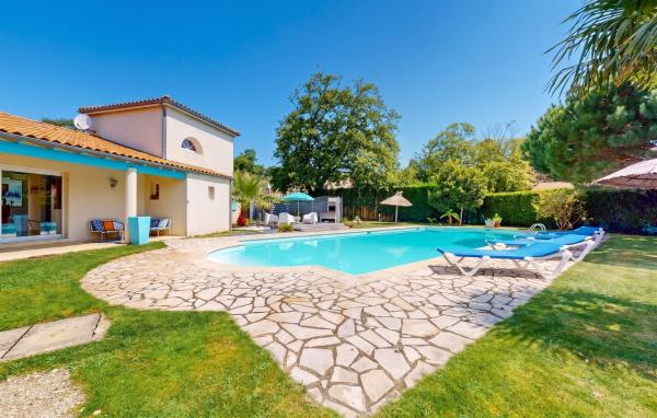 Villa Pittoresque à Meschers-sur-gironde, Piscine Privée - Meschers-sur-Gironde