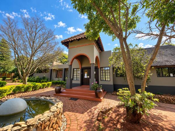 Leribisi Lodge - Tierpoort