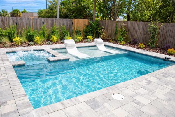 Stunning Springfield Pool Home - 5 Min To Stadium - Jacksonville, FL
